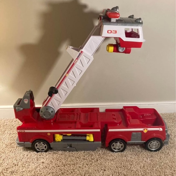 Paw Patrol | Toys | Paw Patrol Fire Truck Toy With Extendable Ladder ...